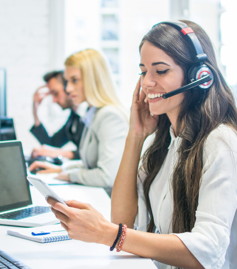 Automate d'appel pour centre de contact | Plug & Tel